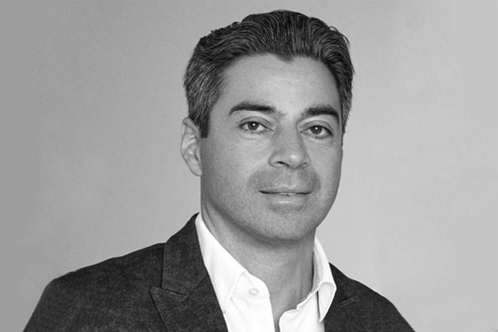 Plastic Surgeon London - Dr Yannis Alexandrides MD FACS